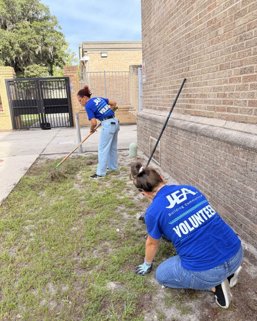 JEA Volunteers Support Students Through United Way Day of Action ...